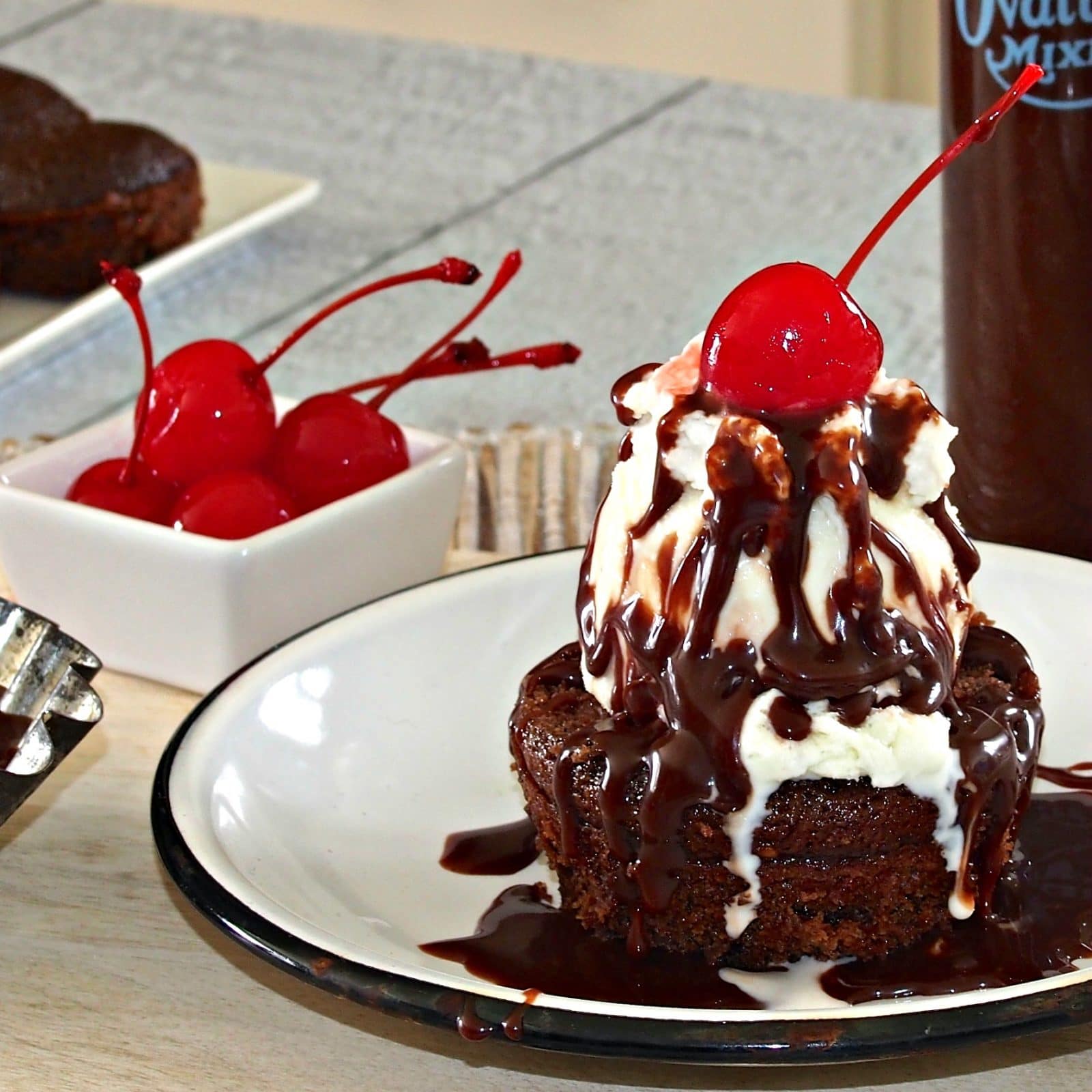 Hot Fudge Sundae Cupcake Simply Sated